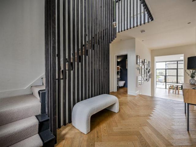 4 bedroom end of terrace house for sale
