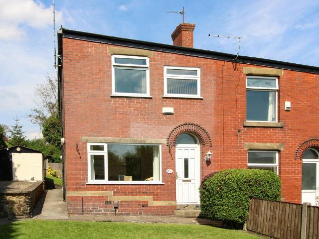 4 bedroom end of terrace house for sale
