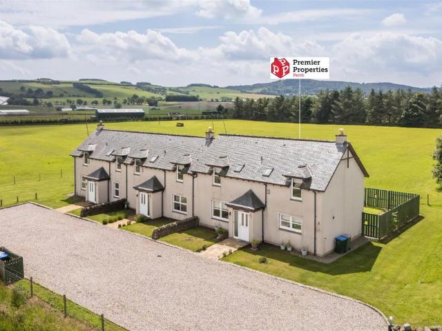 4 bedroom end of terrace house for sale