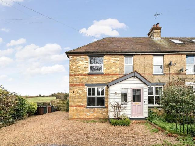 4 bedroom end of terrace house for sale