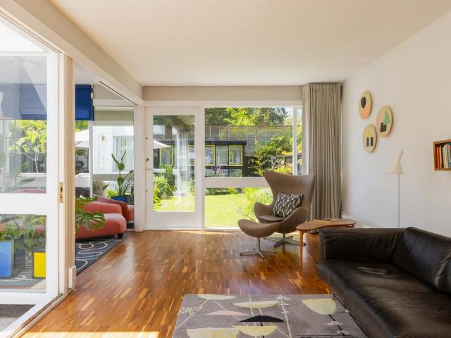 4 bedroom end of terrace house for sale