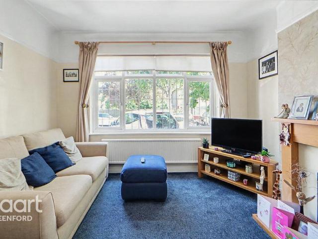 4 bedroom end of terrace house for sale