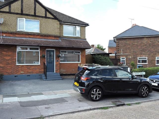 4 bedroom end of terrace house for sale