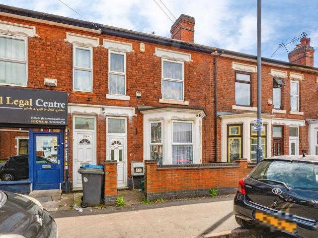 4 bedroom end of terrace house for sale
