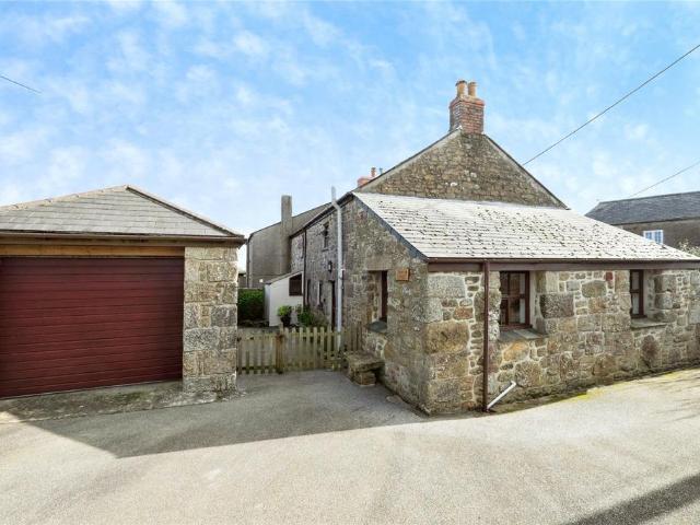 4 bedroom end of terrace house for sale