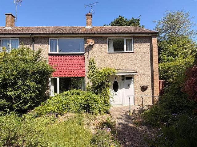 4 bedroom end of terrace house for sale