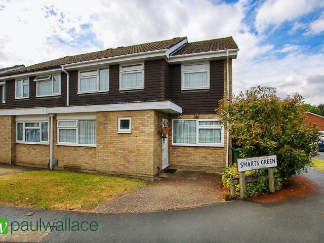 4 bedroom end of terrace house for sale