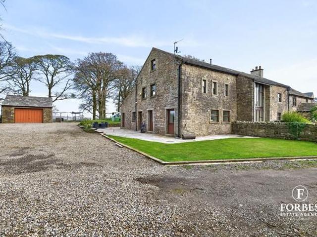 4 bedroom end of terrace house for sale