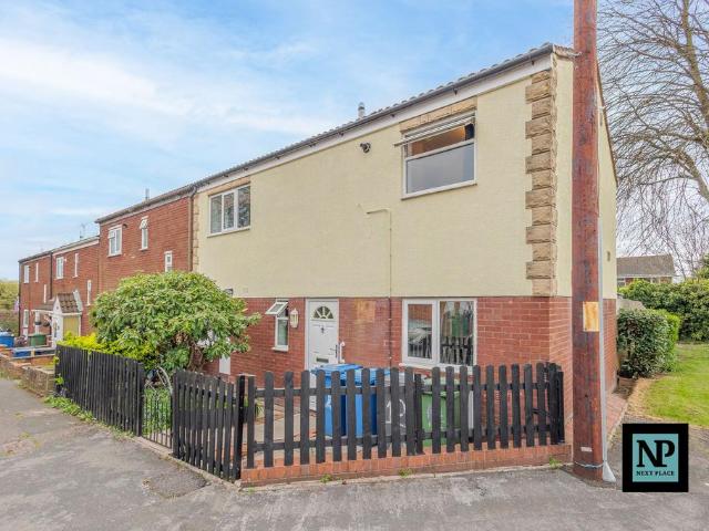 4 bedroom end of terrace house for sale