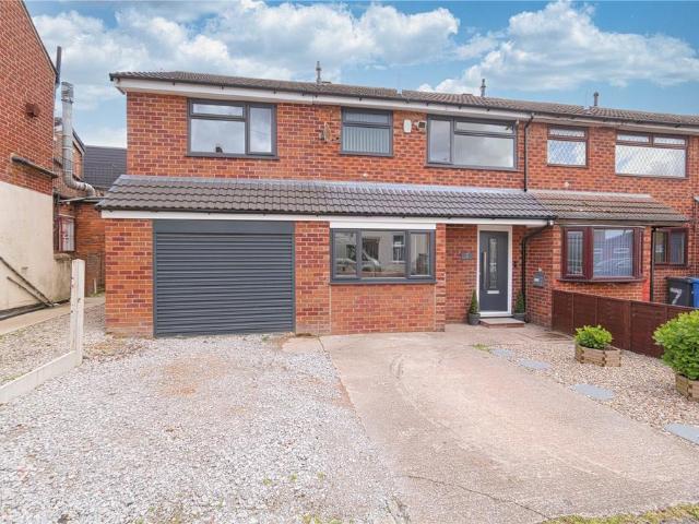 4 bedroom end of terrace house for sale