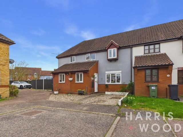 4 bedroom end of terrace house for sale