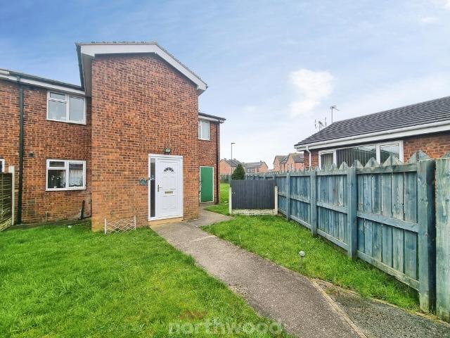 4 bedroom end of terrace house for sale