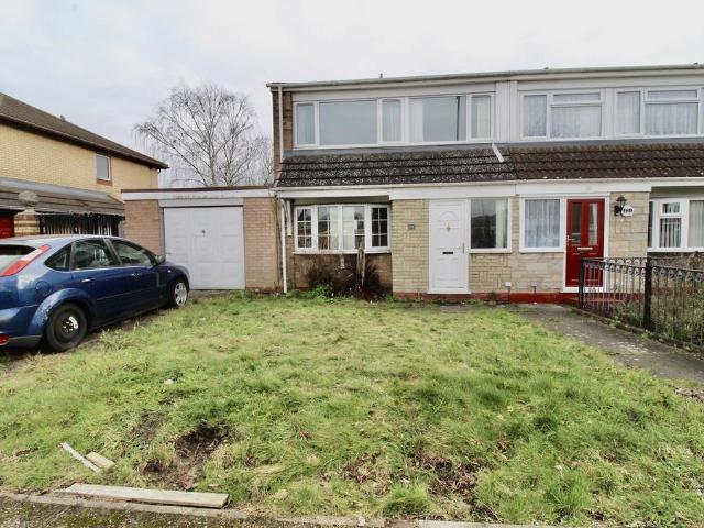 4 bedroom end of terrace house for sale