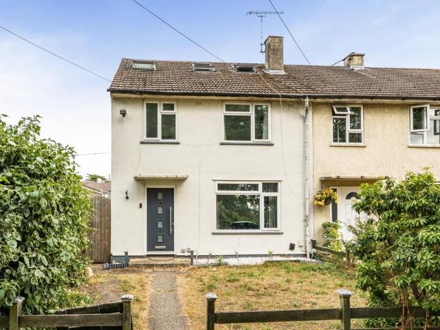4 bedroom end of terrace house for sale