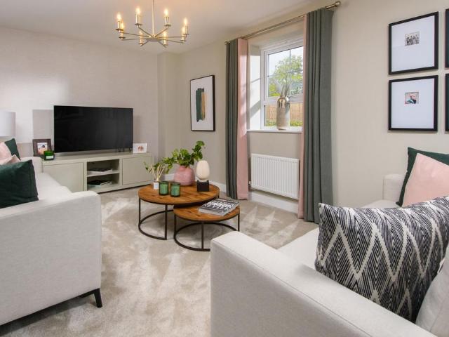 4 bedroom end of terrace house for sale