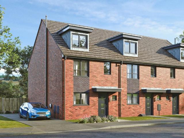 4 bedroom end of terrace house for sale