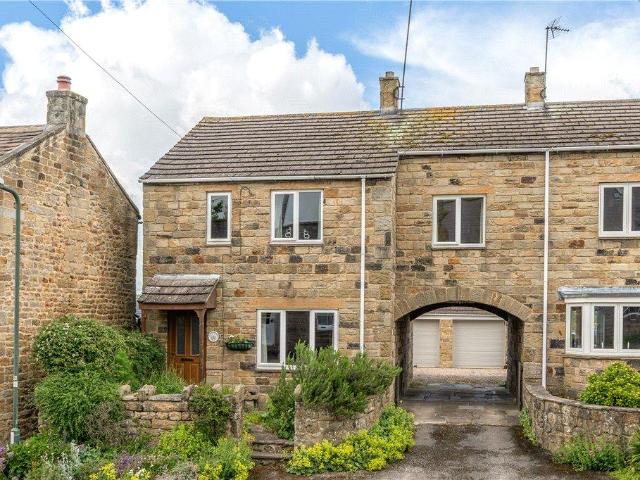 4 bedroom end of terrace house for sale
