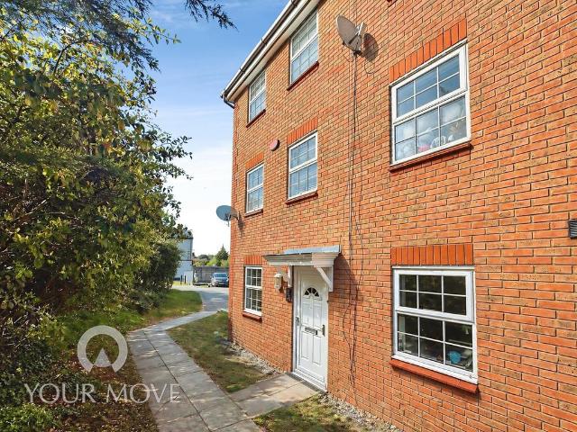 4 bedroom end of terrace house for sale