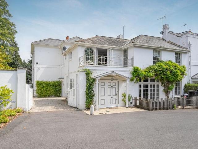 4 bedroom house for sale
