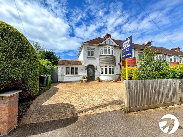 4 bedroom end of terrace house for sale