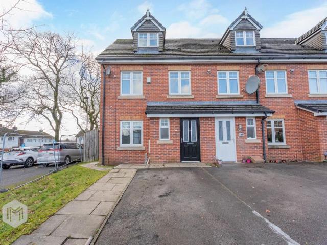 4 bedroom end of terrace house for sale