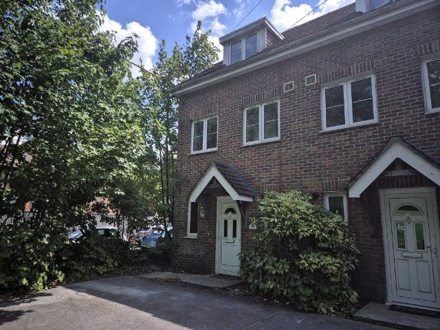 4 bedroom end of terrace house for sale