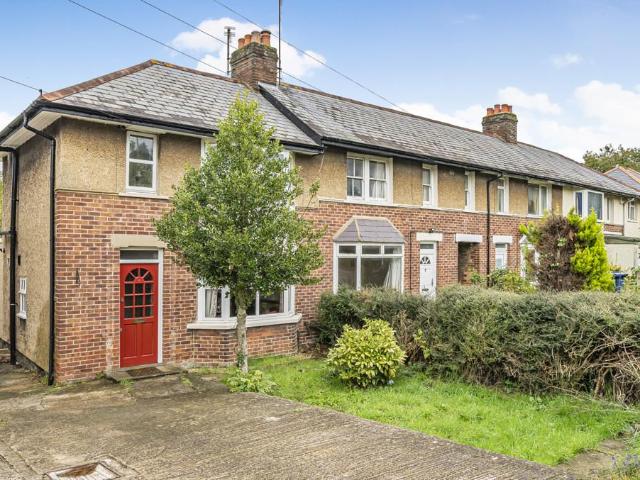 4 bedroom end of terrace house for sale