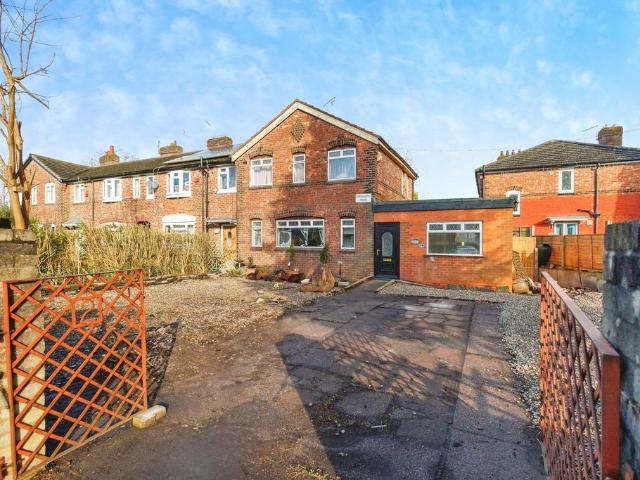 4 bedroom end of terrace house for sale
