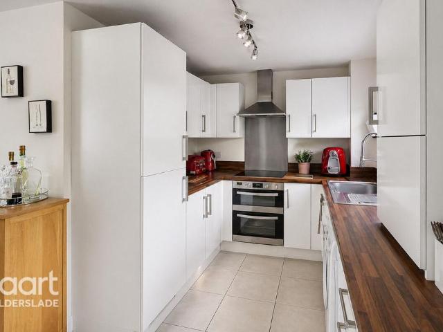 4 bedroom end of terrace house for sale