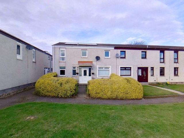 4 bedroom end of terrace house for sale