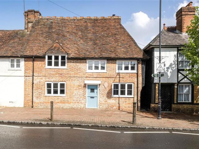 4 bedroom end of terrace house for sale