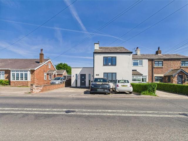4 bedroom semi detached house for sale