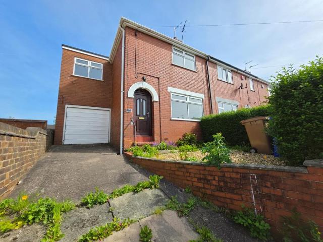 4 bedroom end of terrace house for sale