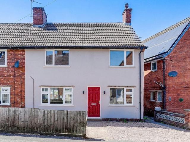 4 bedroom end of terrace house for sale