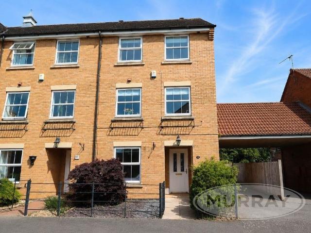4 bedroom end of terrace house for sale