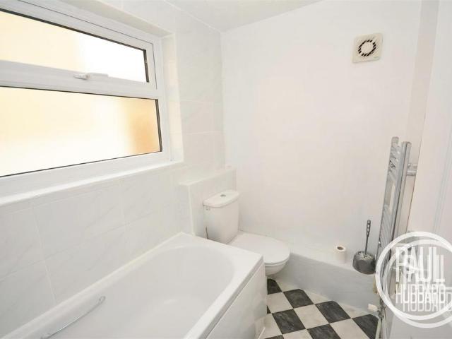 4 bedroom end of terrace house for sale