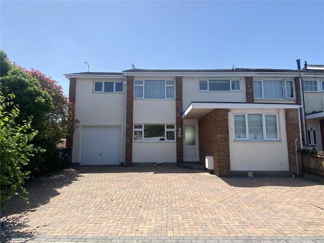 4 bedroom end of terrace house for sale