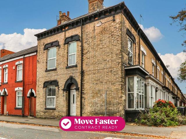 4 bedroom end of terrace house for sale