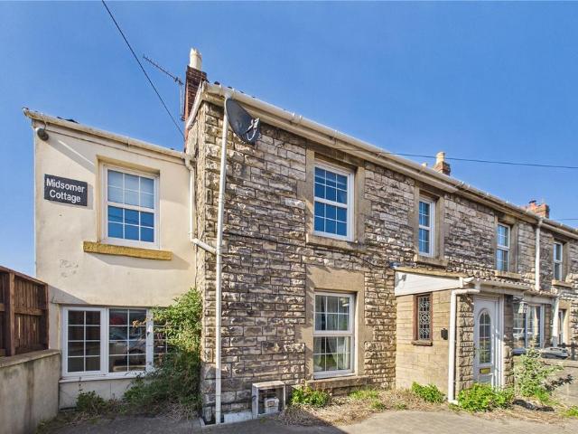 4 bedroom end of terrace house for sale