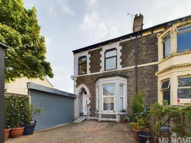 4 Bedroom End Of Terrace House For Sale In Canton