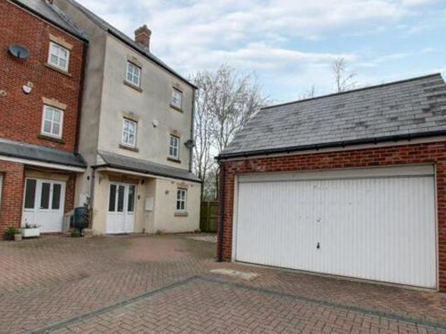 4 Bedroom End Of Terrace House For Sale In Carrville, Durham