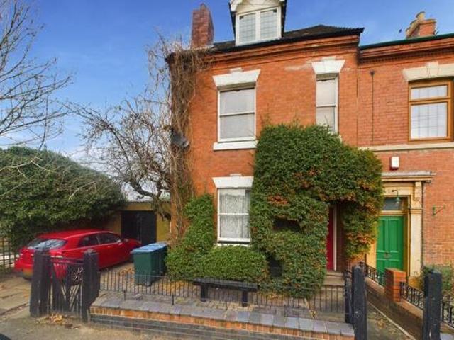 4 Bedroom End Of Terrace House For Sale In Chapelfields, Coventry