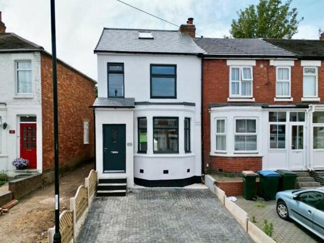 4 Bedroom End Of Terrace House For Sale In Chapelfields