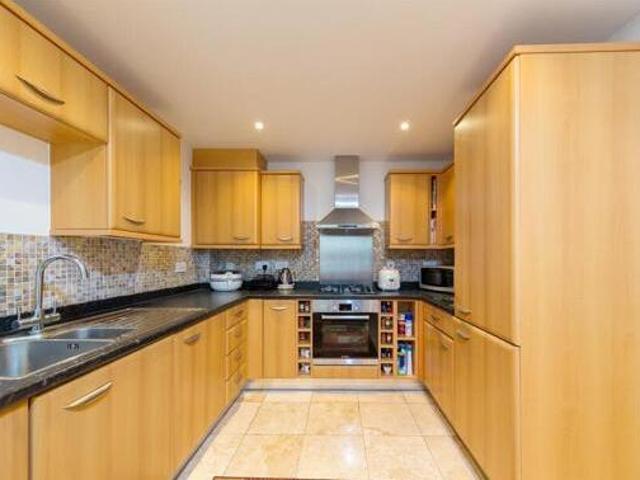 4 Bedroom End Of Terrace House For Sale In Chelmsford, Essex