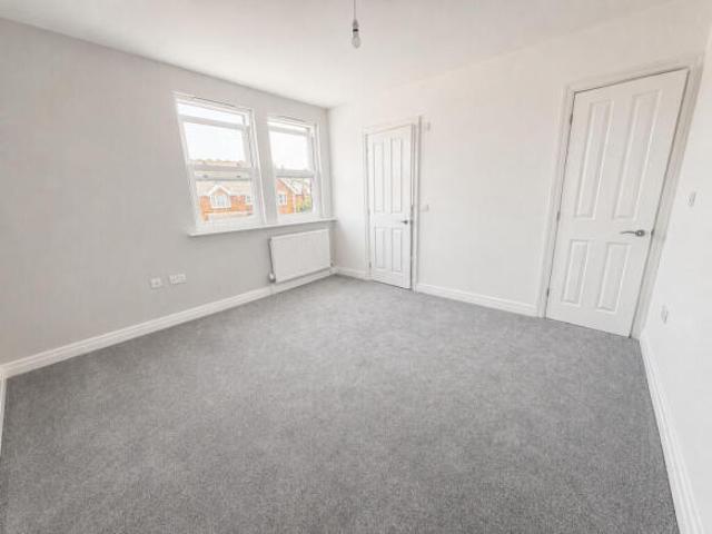 4 bedroom end of terrace house for sale in Cheney Manor Road, Swindon, SN2 2, SN2