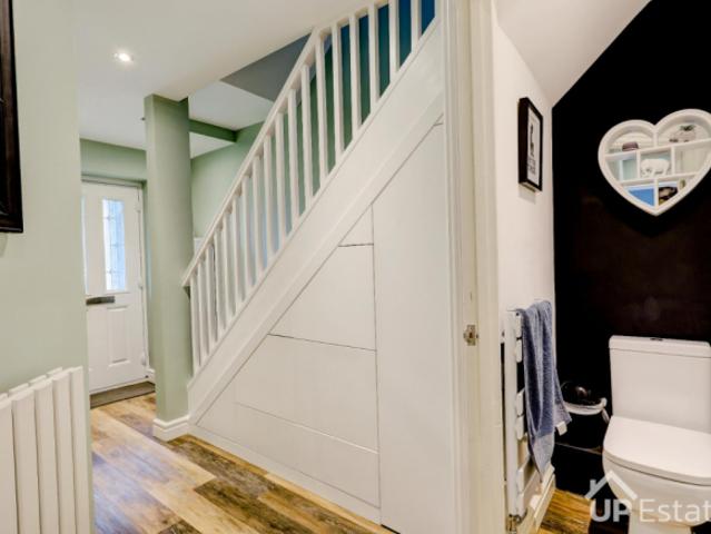 4 bedroom end of terrace house for sale in Abbotsbury Close, Coventry, CV2