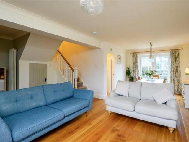 4 bedroom end of terrace house for sale in Argyle Mews, East Keswick, LS17