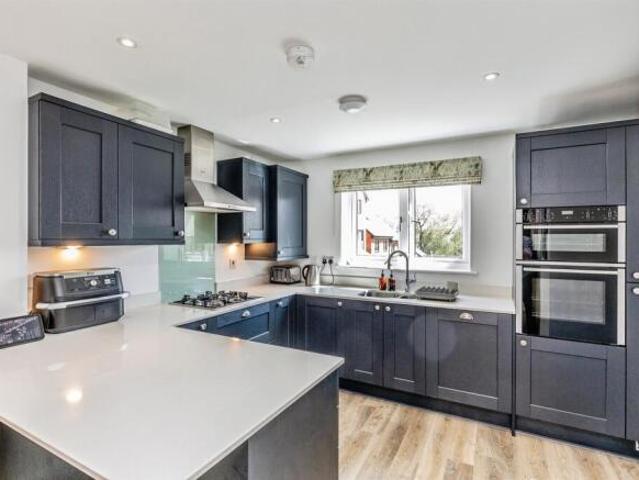 4 bedroom end of terrace house for sale in Aspen Drive, Bristol, BS10