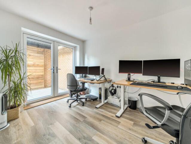 4 bedroom end of terrace house for sale in Aspen Drive, Bristol, Gloucestershire, BS10