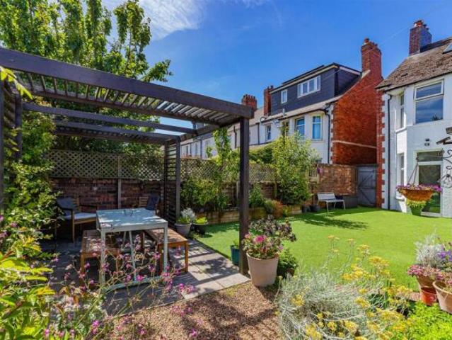 4 bedroom end of terrace house for sale in Axminster Road, Penylan, Cardiff, CF23